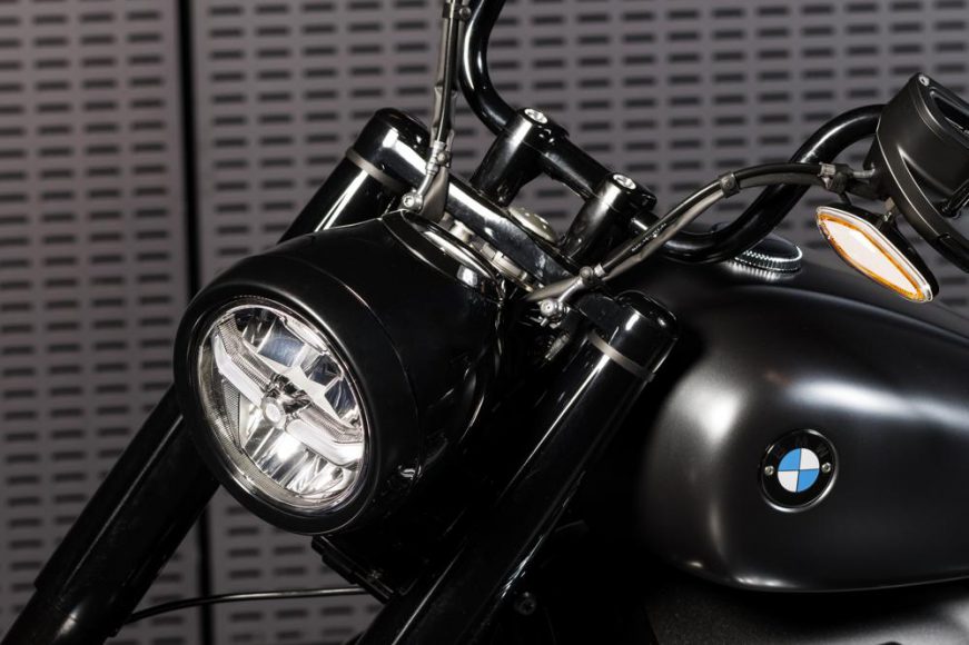 Die neue BMW R 18 Roctane: Inszeniert im Custom Bagger Style / The new ...